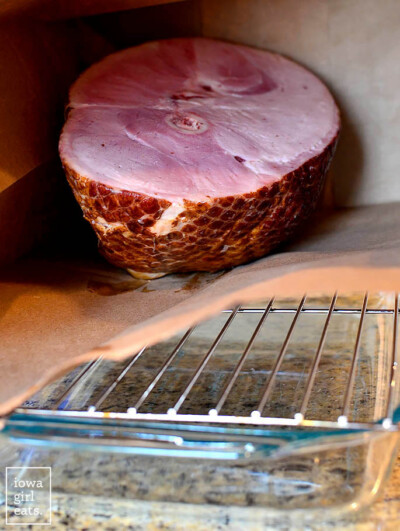 Brown Bag Baked Ham - BEST. HAM. EVER!