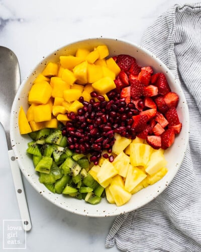 Fresh Fruit Salad Recipe for a Crowd - Great for Parties!