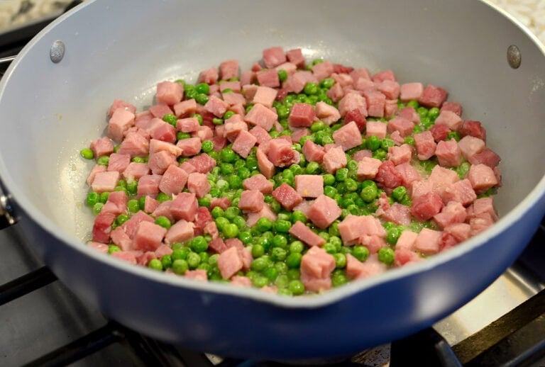 Creamy Ham Peas and Pasta - Easy and Cozy
